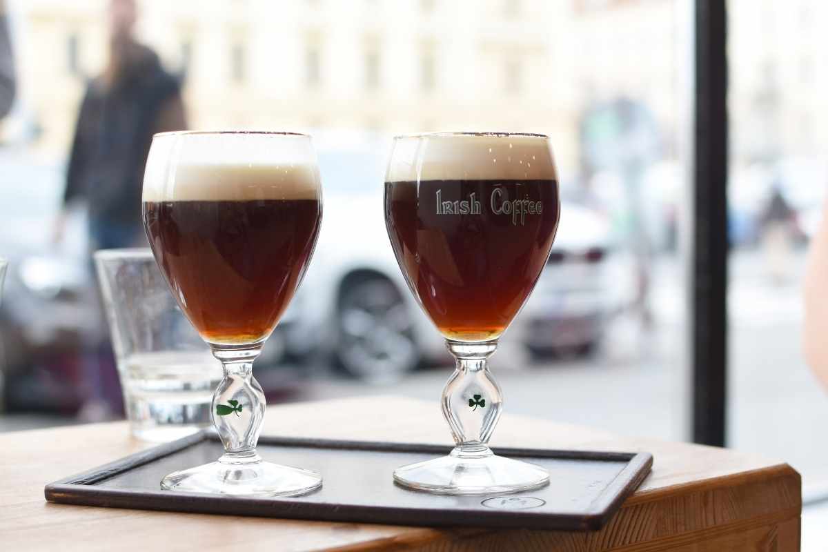 Jak připravit pravou irskou kávu | fairbio.cz